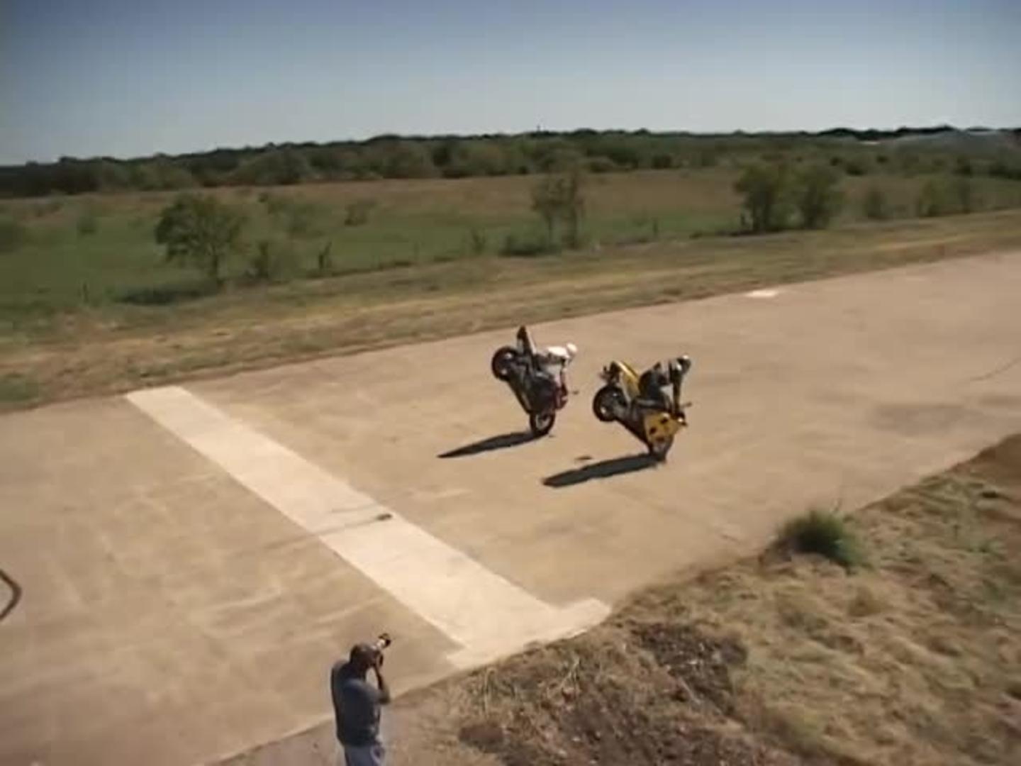 Simultaneous Stoppie Crash | Jukin Licensing