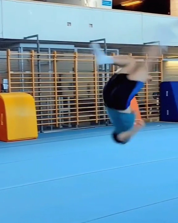 Guy Does Multiple Backflips Continuously | Jukin Licensing
