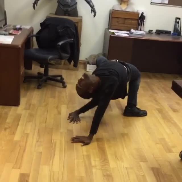 Guy Looks Scary As He Bends in Weird Positions | Jukin Licensing