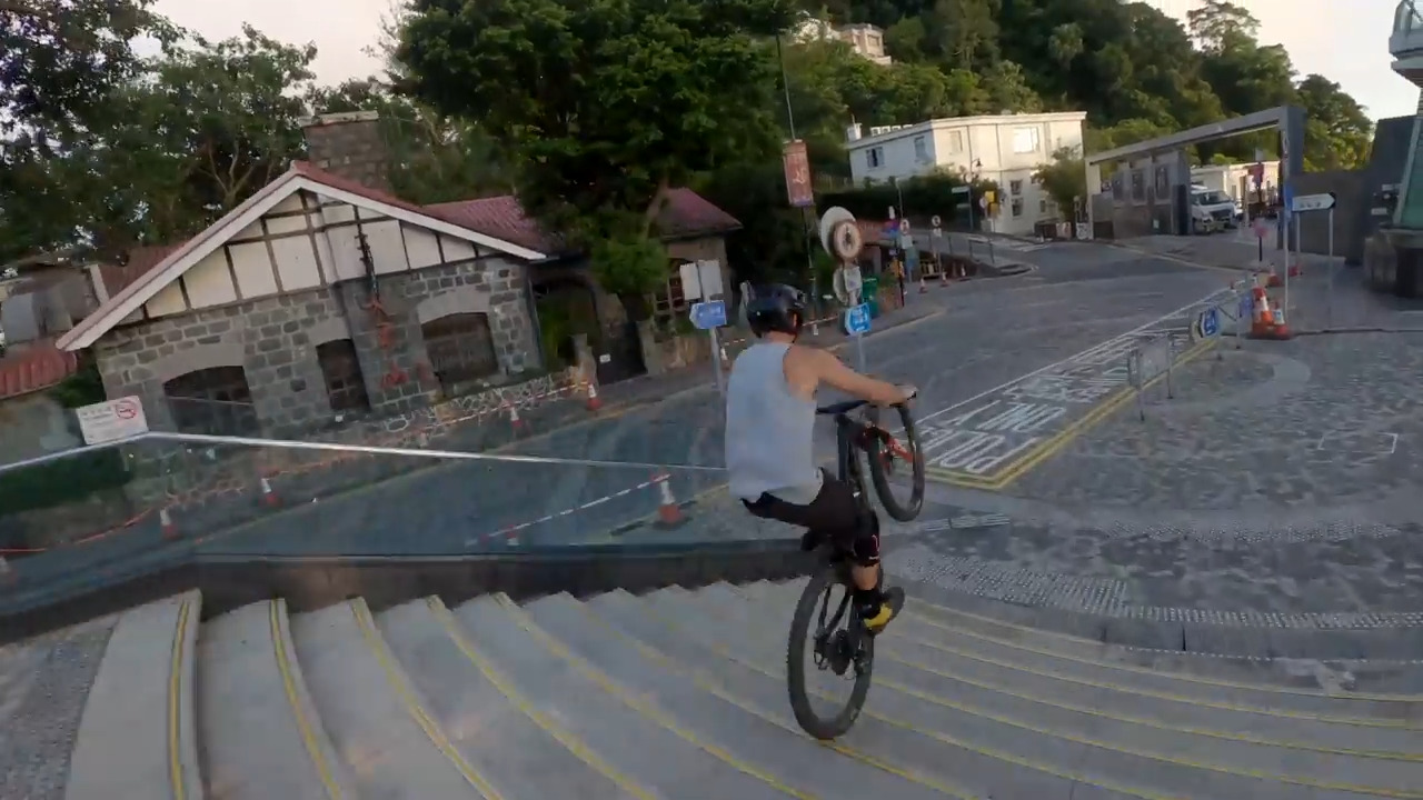 FPV Drone Pilot Rides Mountain Bike Across Streets Of Hong Kong | Jukin ...