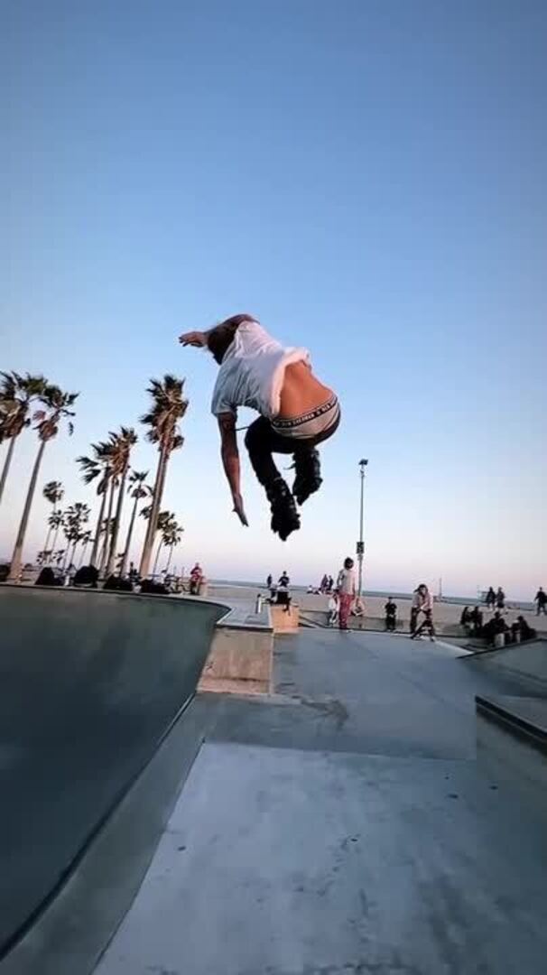 Guy Performs Incredible Skating Tricks On Ramp | Jukin Licensing