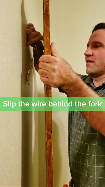 Easy Trick to Hang Picture Frame on Wall Using a Fork | Jukin Licensing