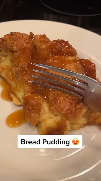 Gooey Bread Pudding Dish For Holidays | Jukin Licensing
