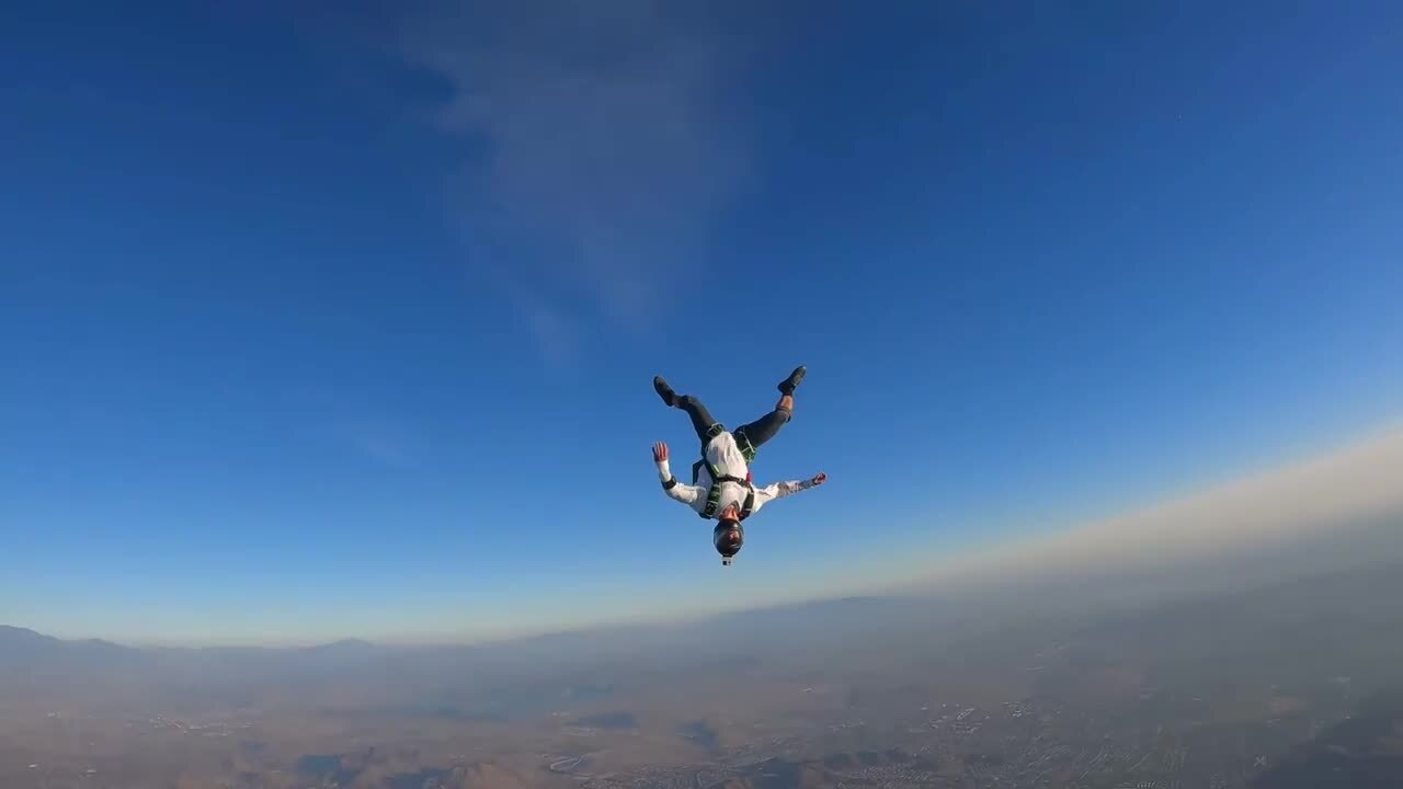 Man Flies Upside Down While Skydiving | Jukin Licensing