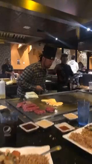 Guy Makes Hilarious Attempt to Cook at Hibachi Restaurant | Jukin Licensing