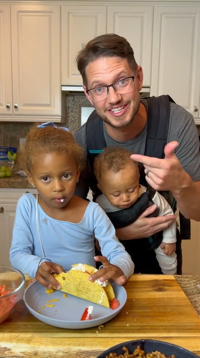 Dad and Kids Make Tacos for Taco Tuesday | Jukin Licensing