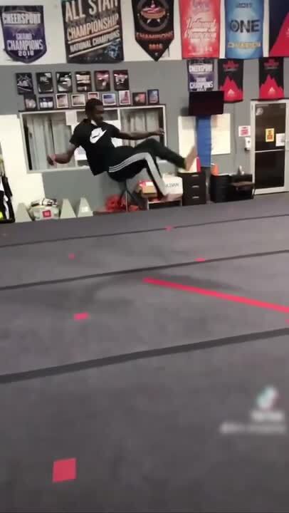 Person Jumps Over Multiple Gym Boxes and Then Shows Their Moves | Jukin ...