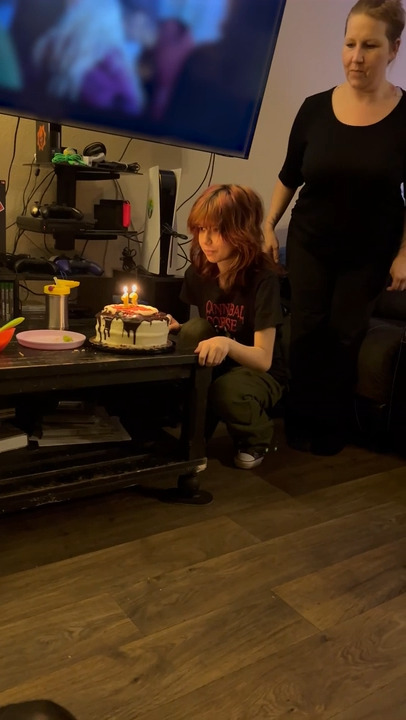 Kid Shocks Family by Swearing Excitedly at His Cousin's Birthday Party ...