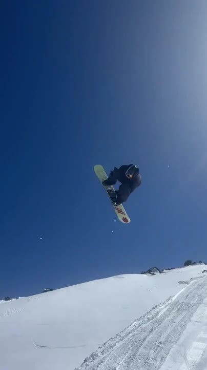 Man Performs Multiple Flips in Air While Snowboarding | Jukin Licensing