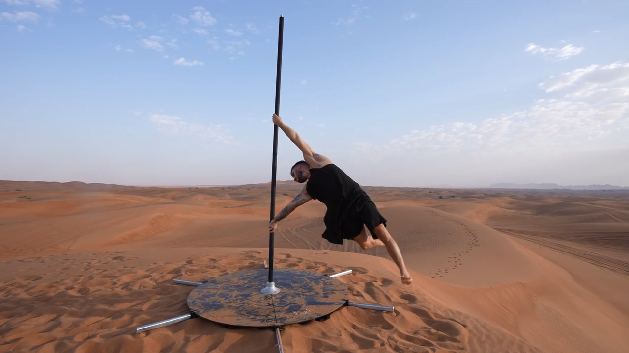 Pole Artist Performs in Middle of Desert | Jukin Licensing