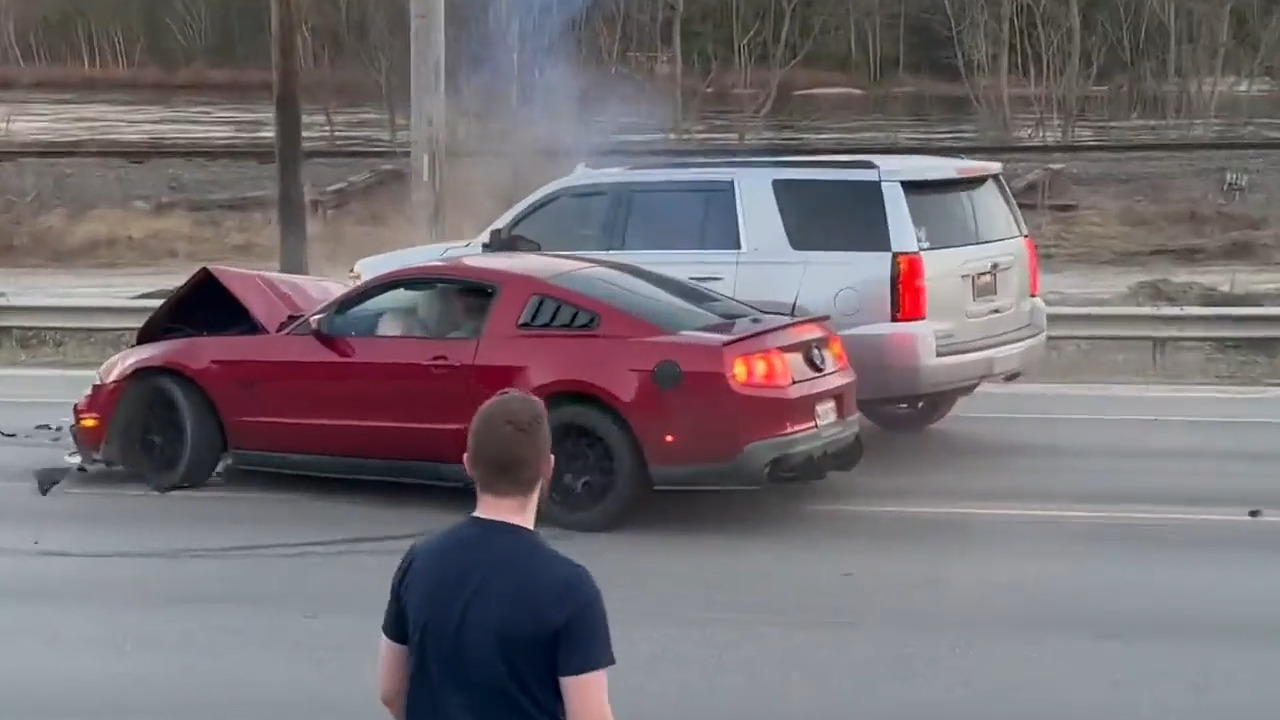 One Car Crashes Into Another While Performing Drift | Jukin Licensing