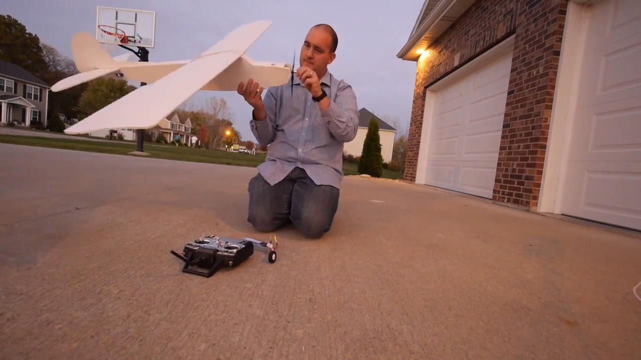 Guy Builds Remote Controlled Airplane From Scratch | Jukin Licensing