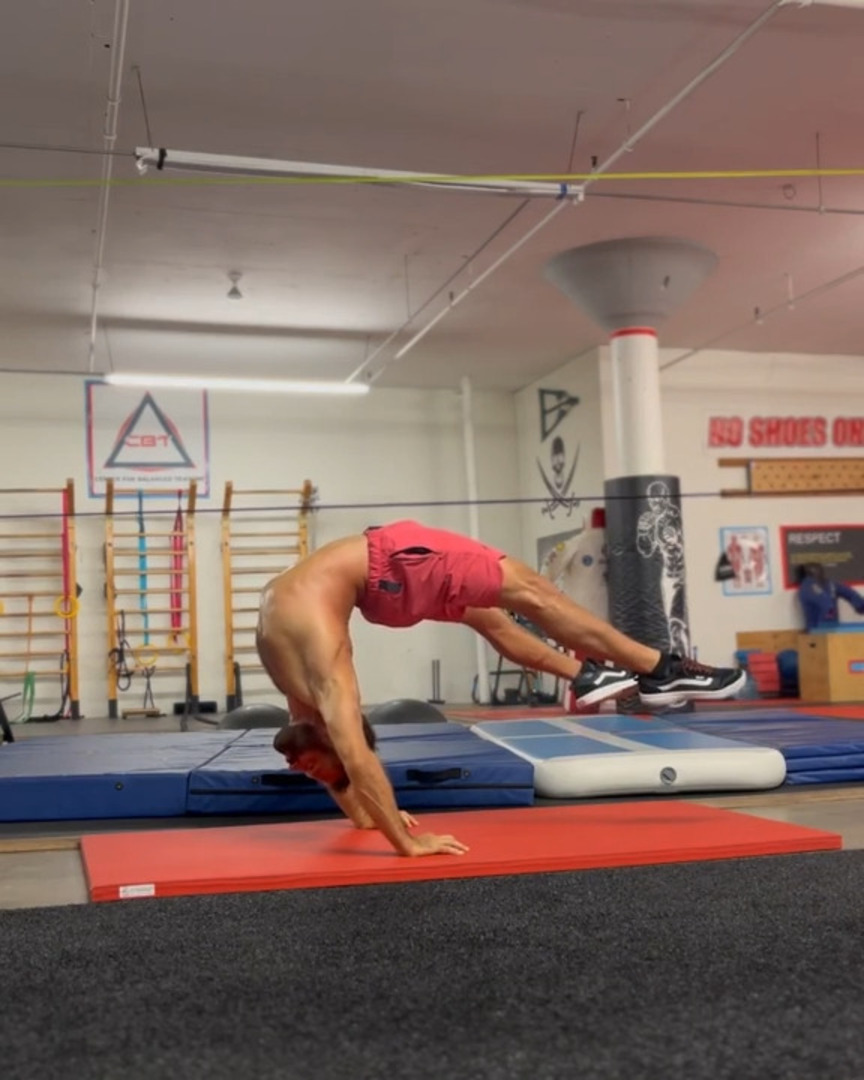 Man Bends Backward and Performs Handstand | Jukin Licensing