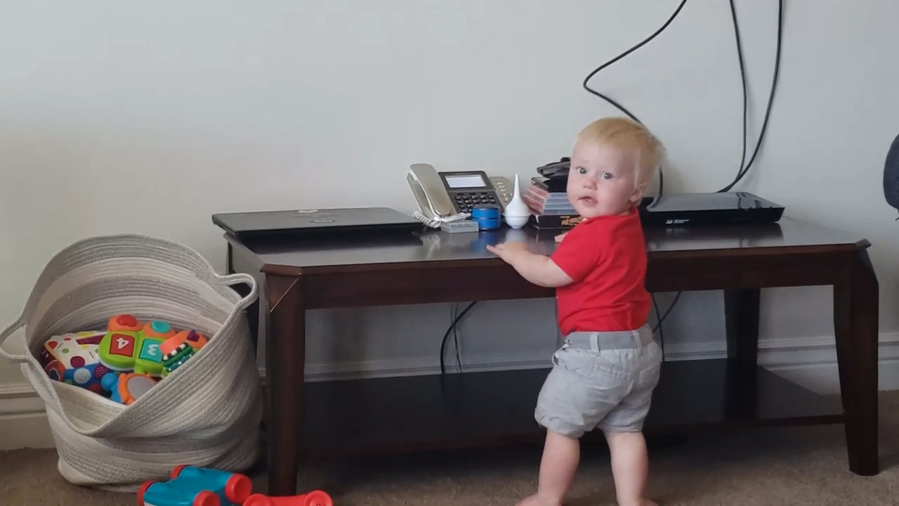 Adorable Toddler Tries to Answer Telephone | Jukin Licensing