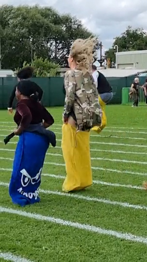 People Attempting Sack Race Fail Awkwardly | Jukin Licensing