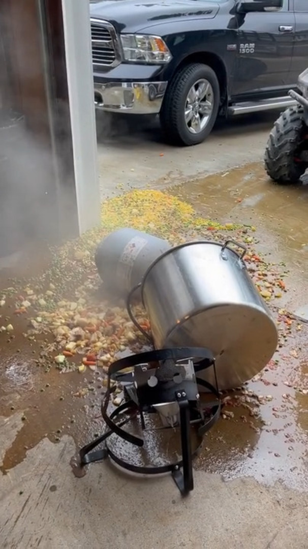 Big Bowl of Stew Spills Over as Cooker Base Collapses | Jukin Licensing