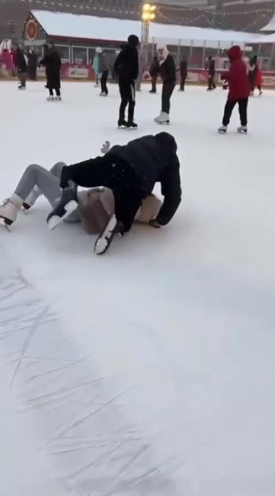 Ice Skaters Fall After Colliding With Each Other at Rink in Moscow ...