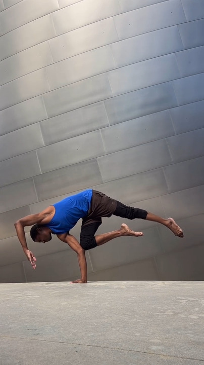 Man Performs Impressive Horizontal Single Handstand | Jukin Licensing