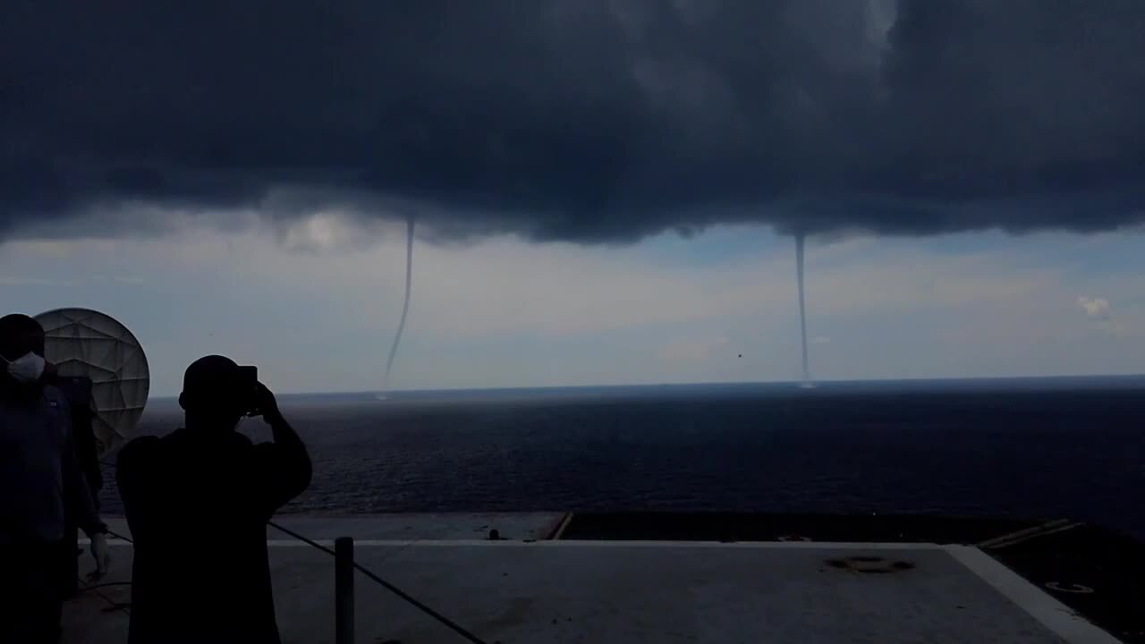 Multiple Waterspouts Surround Offshore Rig In Gulf of Mexico | Jukin ...