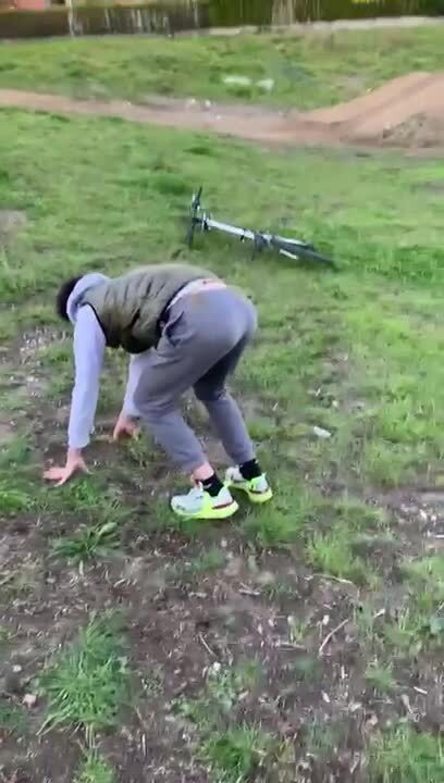 Guy Fall Over Handlebars While Attempting to Jump off Ramp With Bicycle | Jukin Licensing