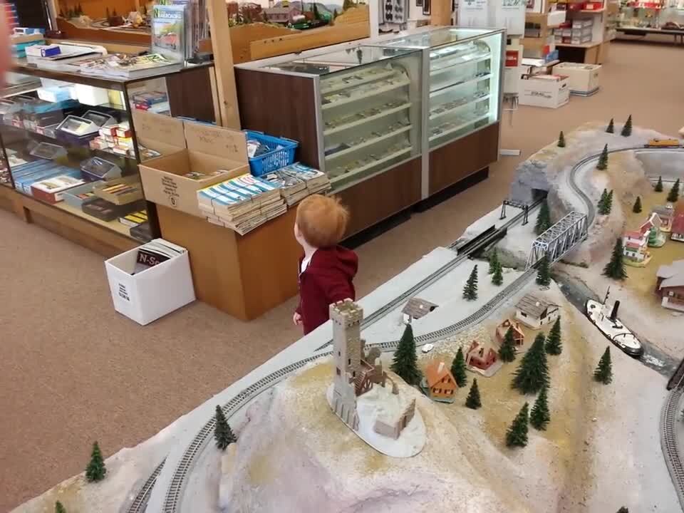 Little Kid Gets Excited to See Miniature Model Train Simulator | Jukin ...