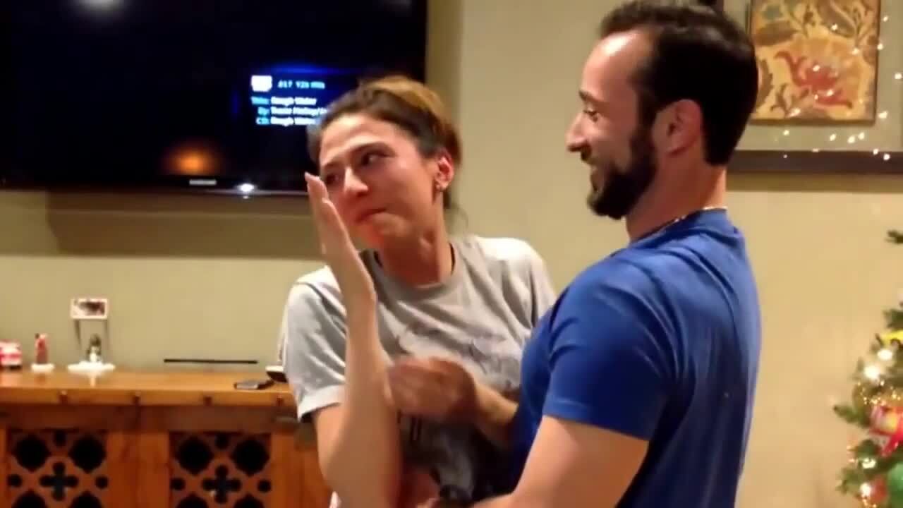 Game Of Pictionary Turns Into Marriage Proposal Jukin Licensing
