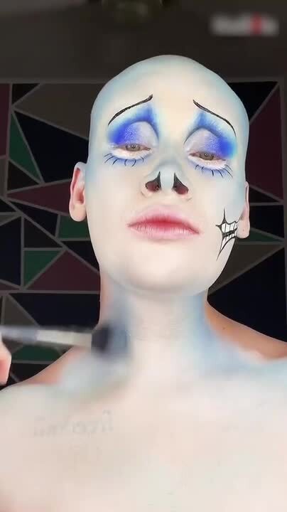 Beauty Influencer Transforms Himself Into Scary Bride From Animated ...