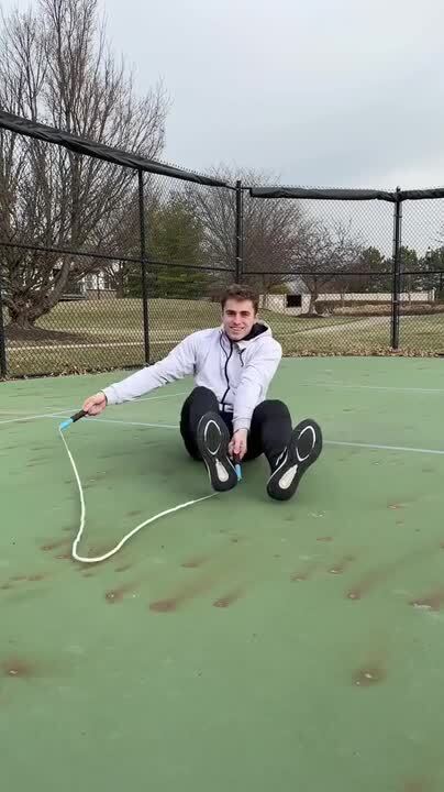 Guy With Jump Rope Displays Incredible Butt Bounce Trick | Jukin Licensing