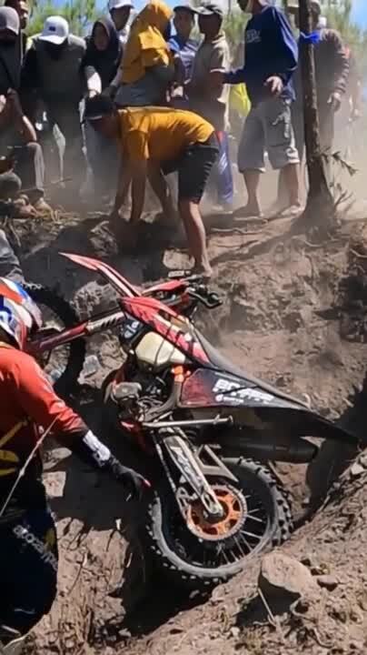 Spectators Narrowly Escape Freak Accident at Enduro Race | Jukin Licensing