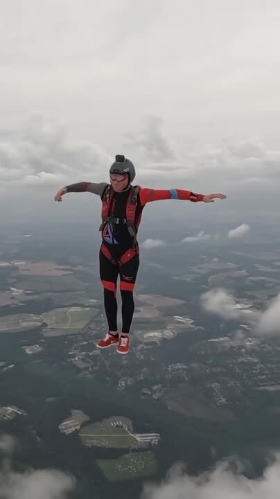 Person Shows Amazing Spins While Demonstrating Freestyle Skydiving ...