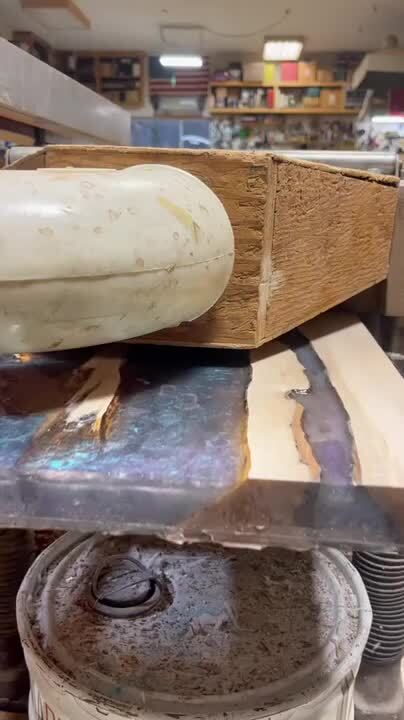 Man Builds Wooden Serving Board With Blue Epoxy Raisin | Jukin Licensing