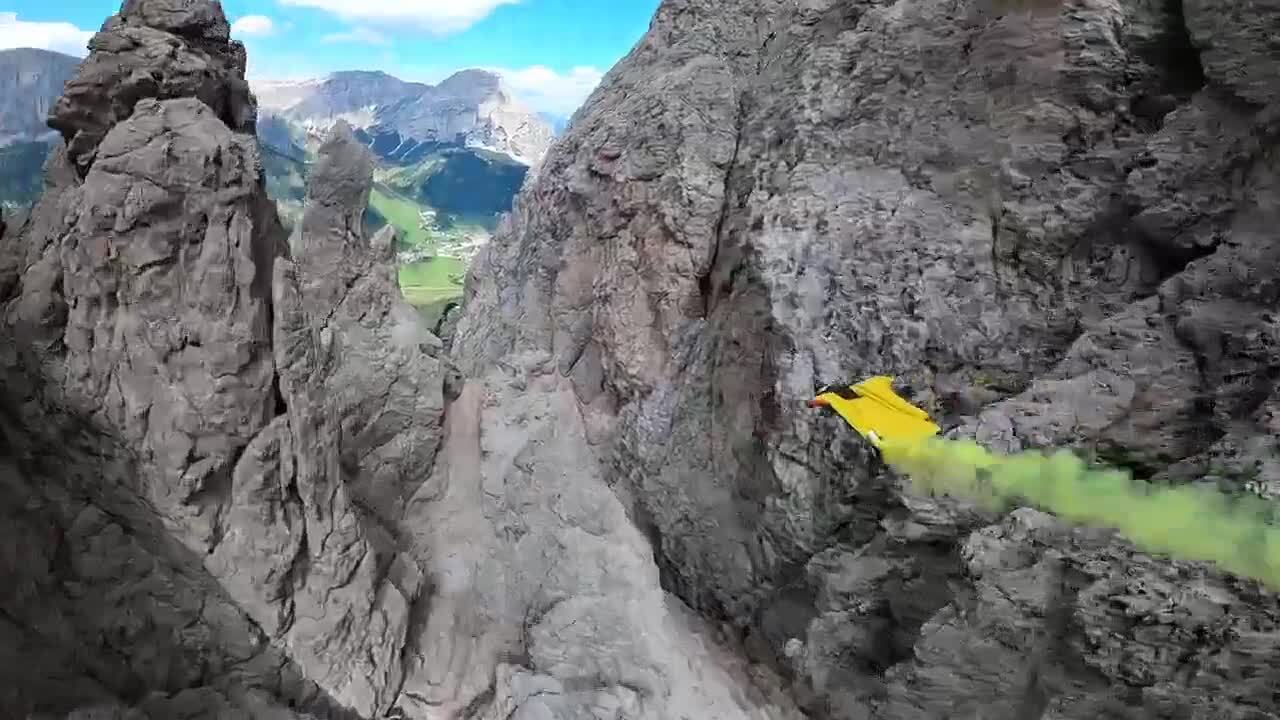 Guy Does BASE Jumping Off Cliff in Italy | Jukin Licensing