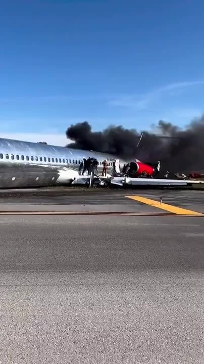 Terrified People Evacuate Airplane as it Catches Fire on Runway in ...