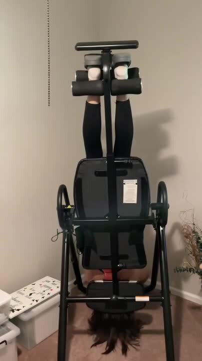 Girl Tries Inversion Table and Fails | Jukin Licensing