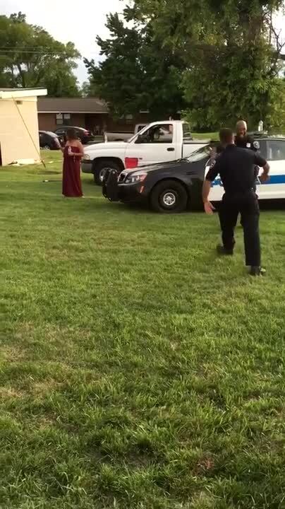 Breakdancing Cop Busts Some Moves | Jukin Licensing