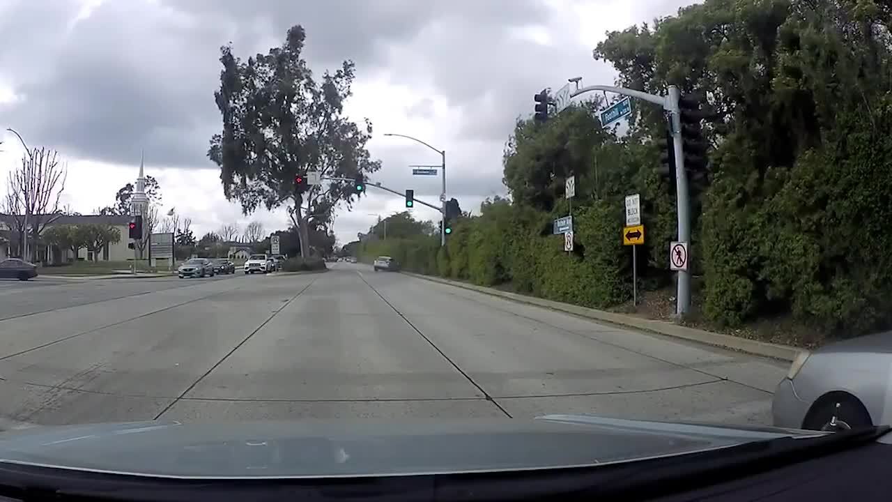 Reckless Car Runs Red Light and Crashes | Jukin Licensing