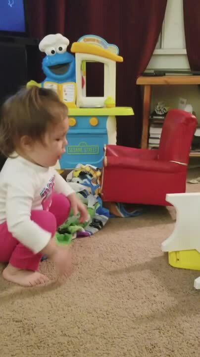 Toddler with Inappropriate Language | Jukin Licensing