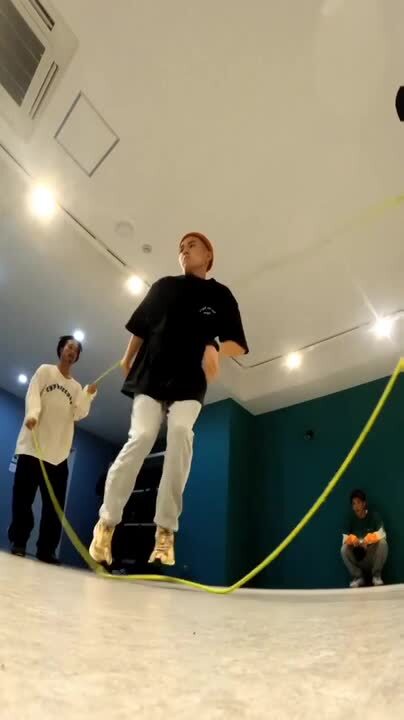 Guy Brilliantly Dances While Jumping Rope | Jukin Licensing