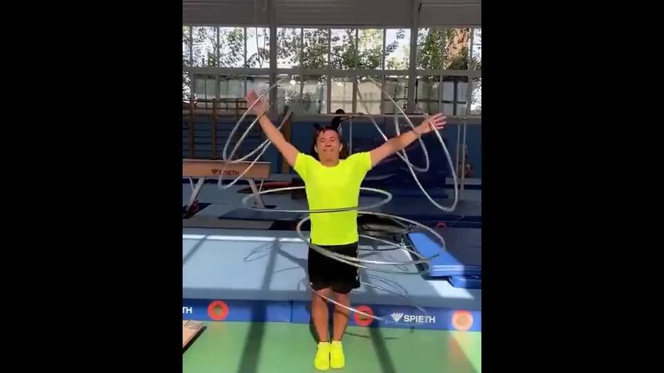 Guy Spins Eight Hula Hoops Together | Jukin Licensing