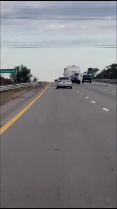 Erratic Highway Driver Causing Trouble | Jukin Licensing