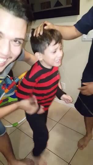 Overdramatic Kid Gets Tooth Pulled | Jukin Licensing