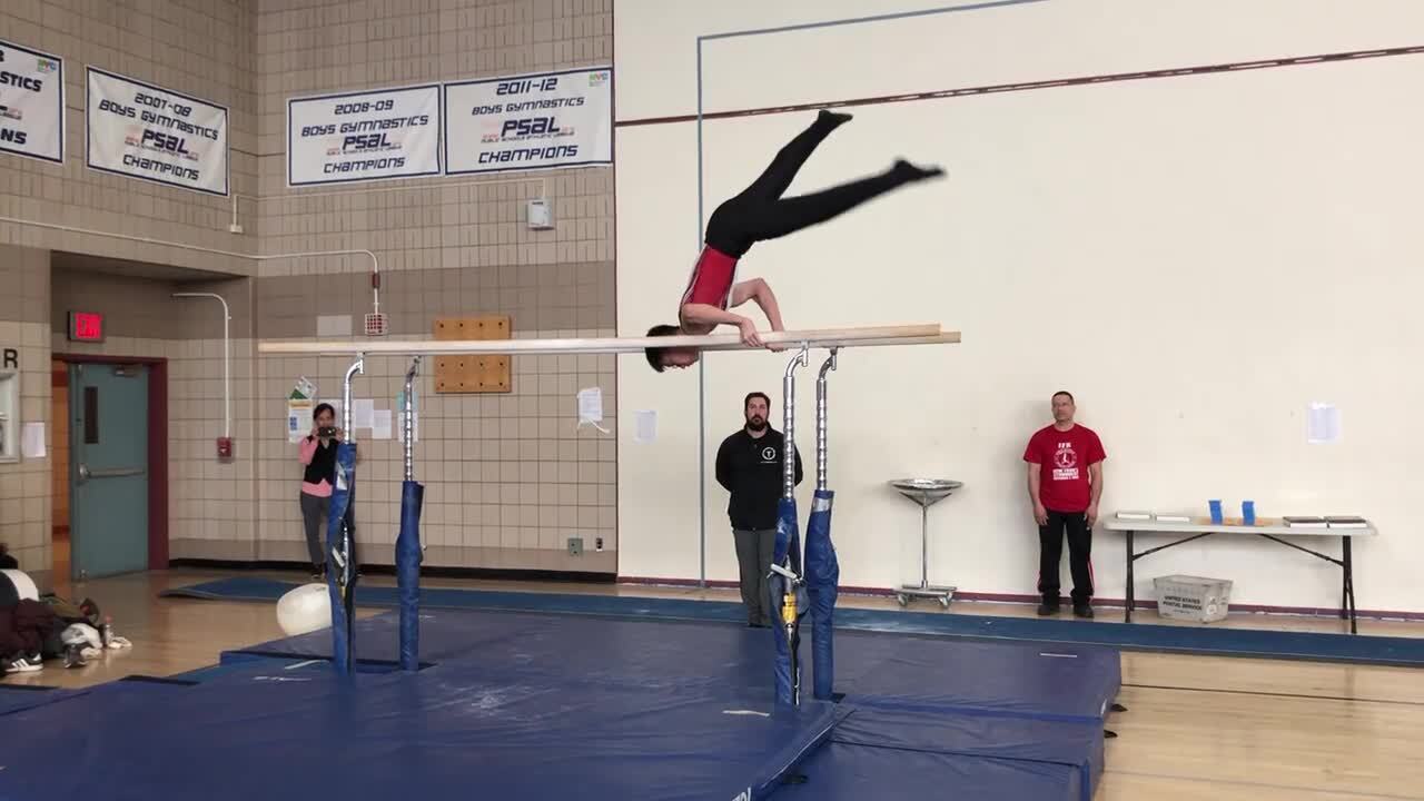 Gymnast Suffers Embarrassing Fail While Performing Cool Maneuvers on ...