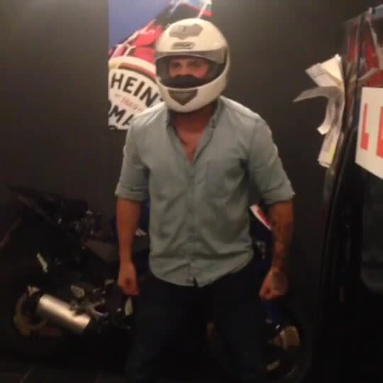 Friends Reenact Breakfast Meme | Jukin Licensing