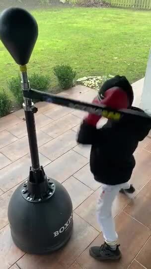 Kid Shows off Boxing Skills While Practicing on Boxing Bar | Jukin ...