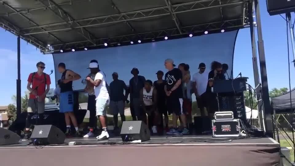 Man Falls Off Stage | Jukin Licensing