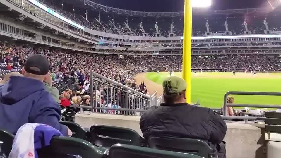 Baseball Fan Flips Off Wave | Jukin Licensing