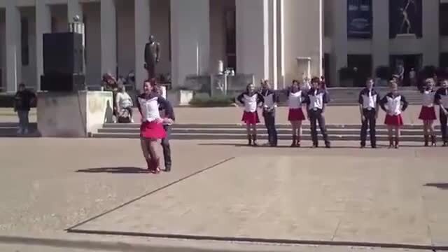 Dancing Cowgirl Performance Fail | Jukin Licensing