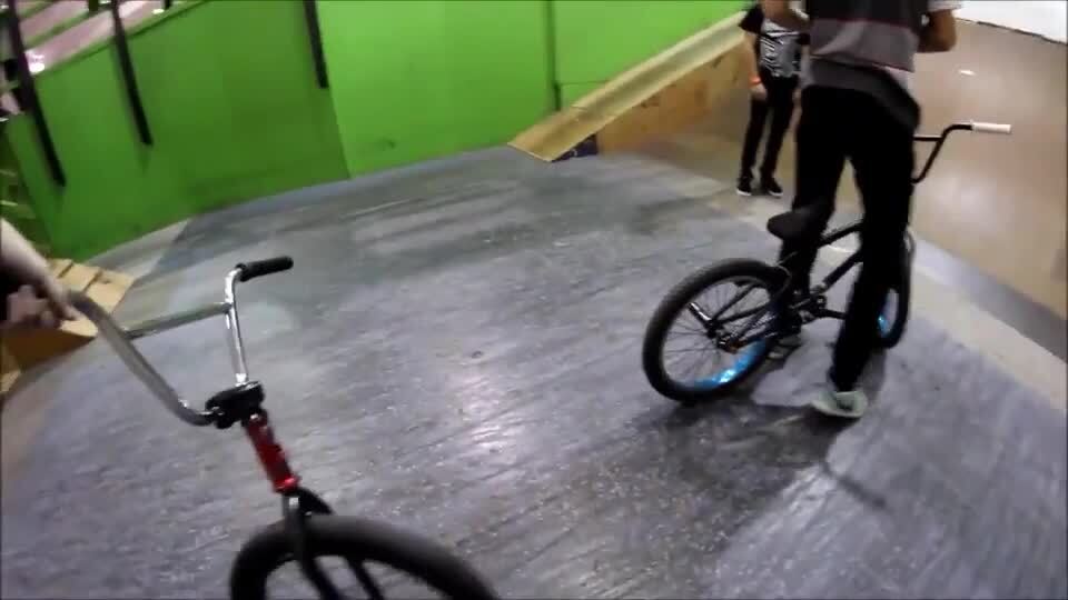 BMX Frame Breaks during Fall | Jukin Licensing