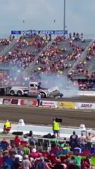 Semi Truck Pulls Tractor and Explodes Engine | Jukin Licensing