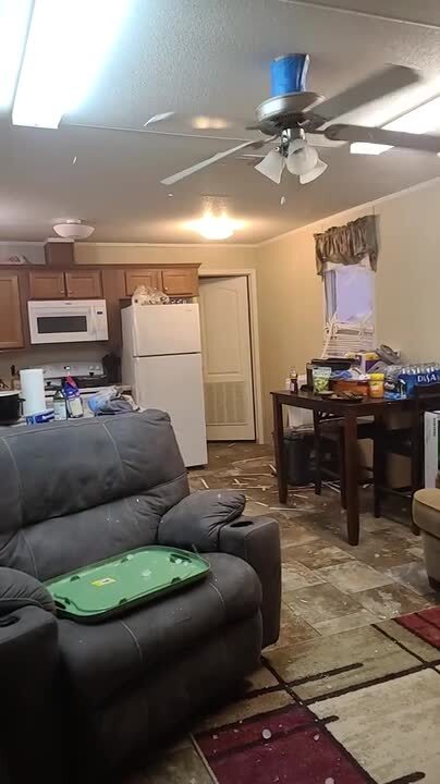 Supercell Passes Over House While Someone Is Inside | Jukin Licensing